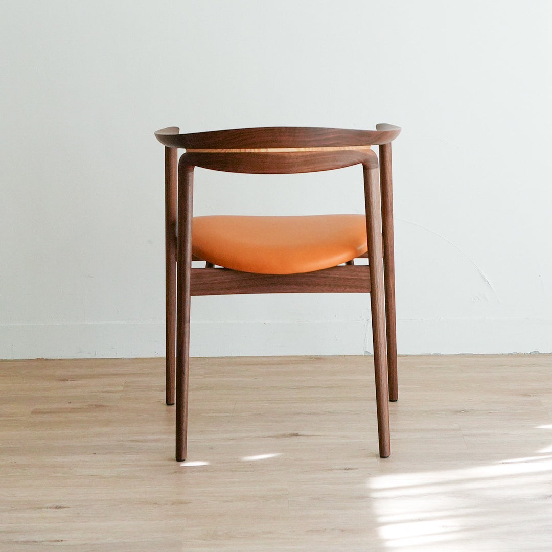 日本實木餐椅｜木馬舍 - HAYABUSA 椅｜日本製 飛騨高山 – QUATTIS 十刻